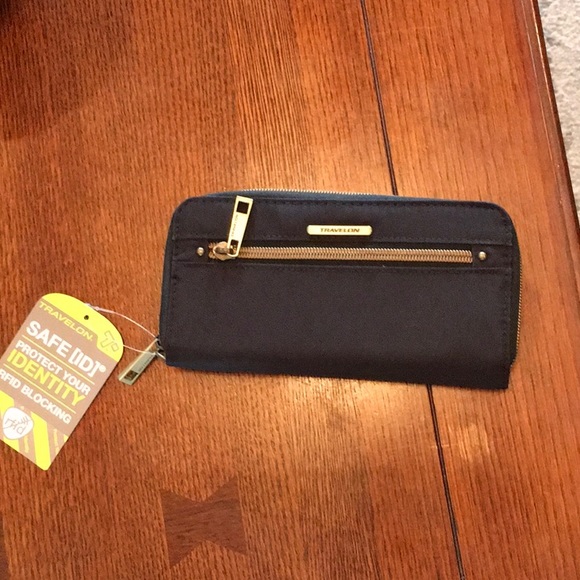 Travelon | Bags | Travelon Wallet | Poshmark